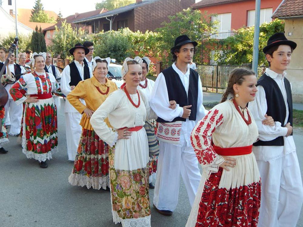 Smotra folklora Sunja – Selo.hr