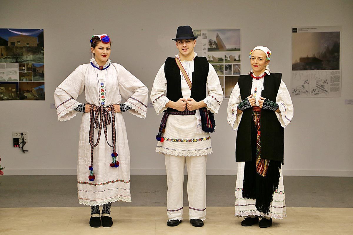 Treća revija tradicijskog ruha „OD MORA DO SAVE“ – Selo.hr