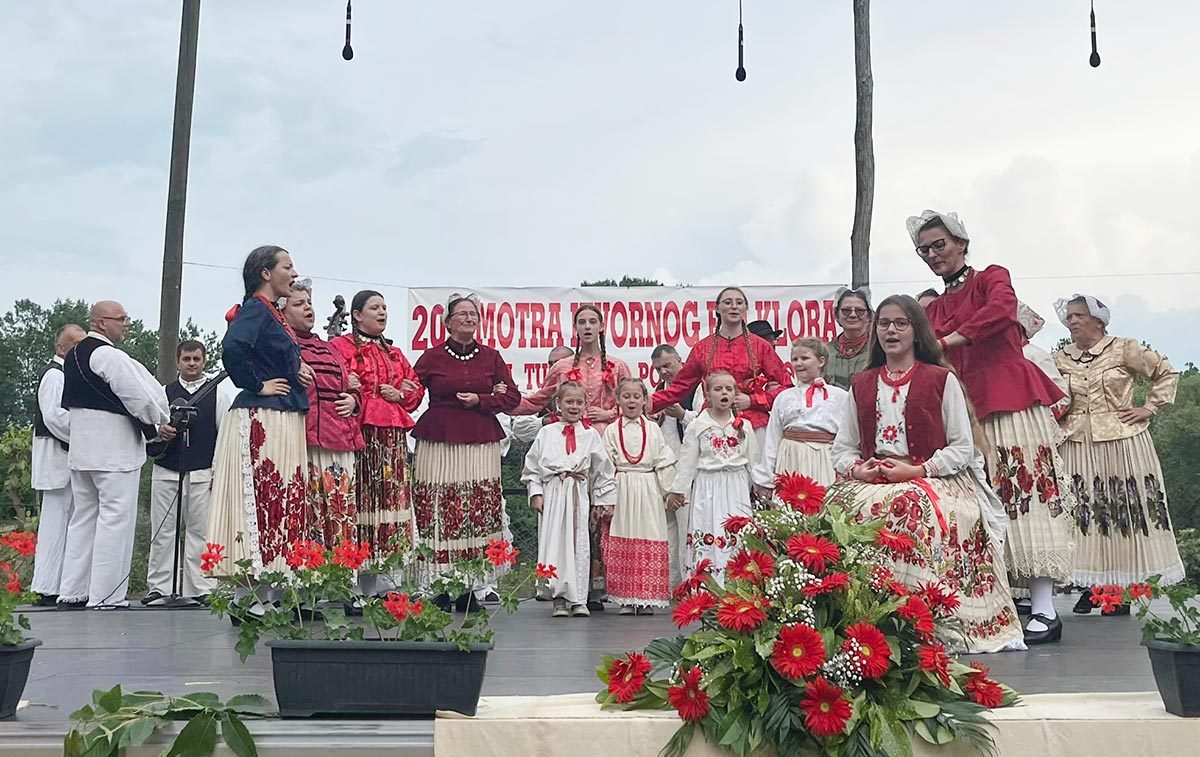 20. Smotra izvornog folklora Pokuplja, Turopolja, Posavine i Banovine i ...