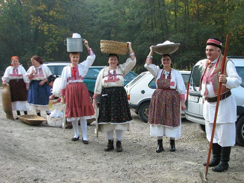 Pralje, Lavandijere, Lavandare, Lavađerice – Selo.hr