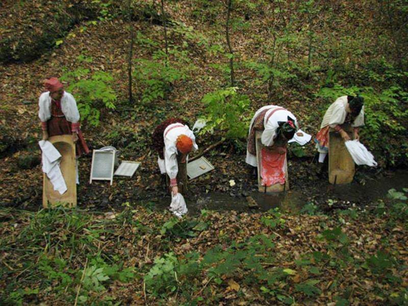Pralje, Lavandijere, Lavandare, Lavađerice – Selo.hr