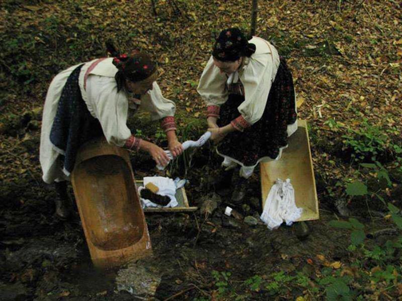 Pralje, Lavandijere, Lavandare, Lavađerice – Selo.hr